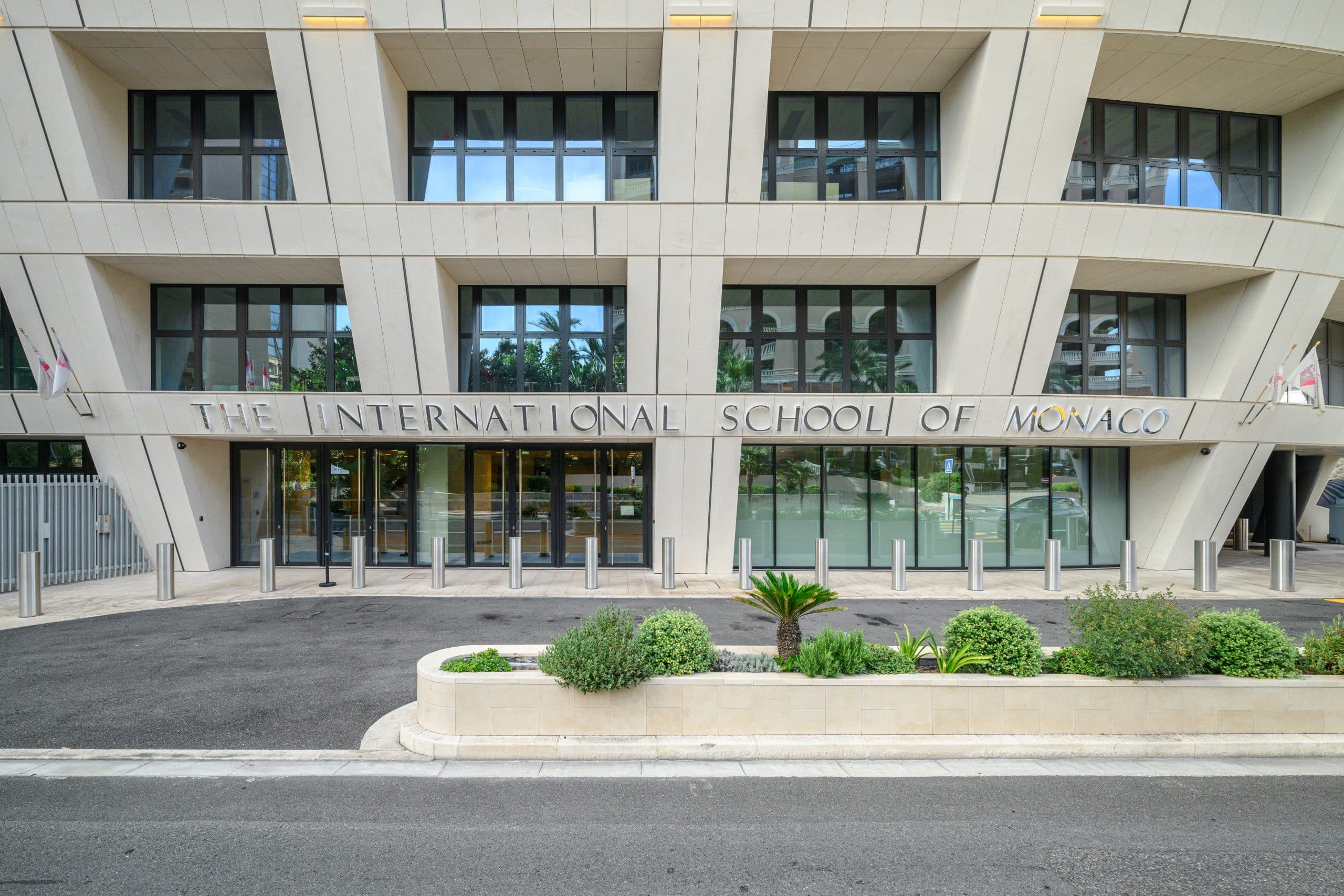 International School... on blog - Bebuzee buz